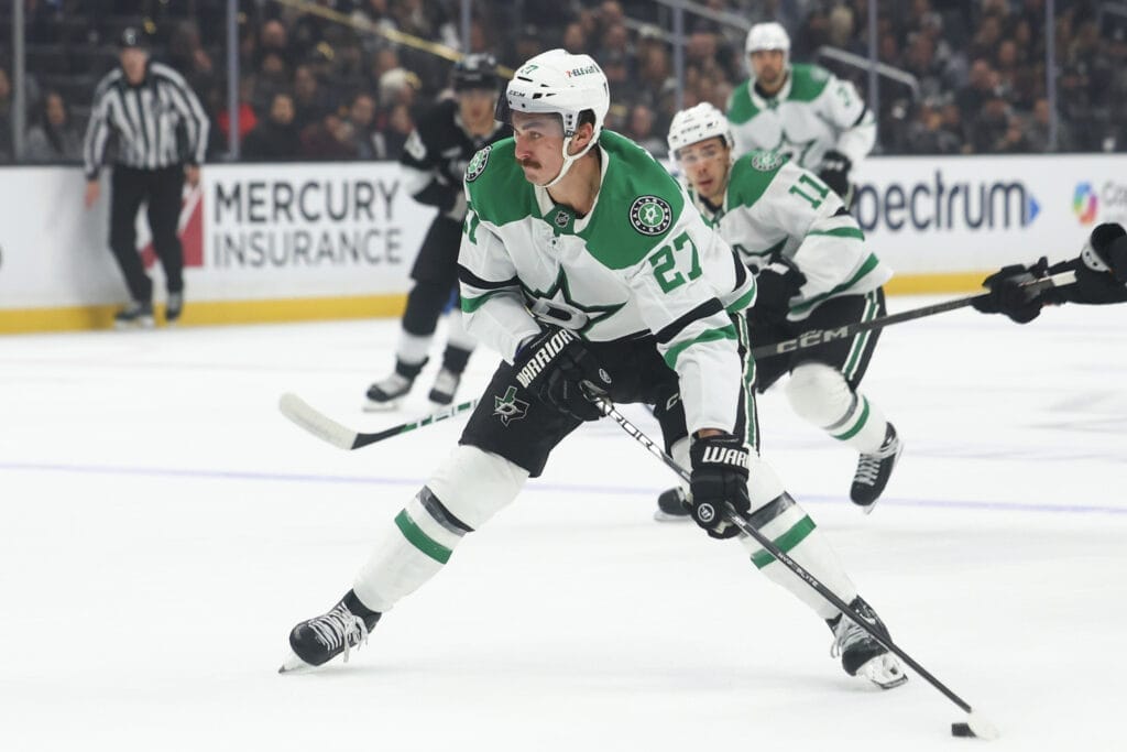 3 thoughts on Dallas Stars 3-2 loss at Los Angeles Kings - DLLS Sports