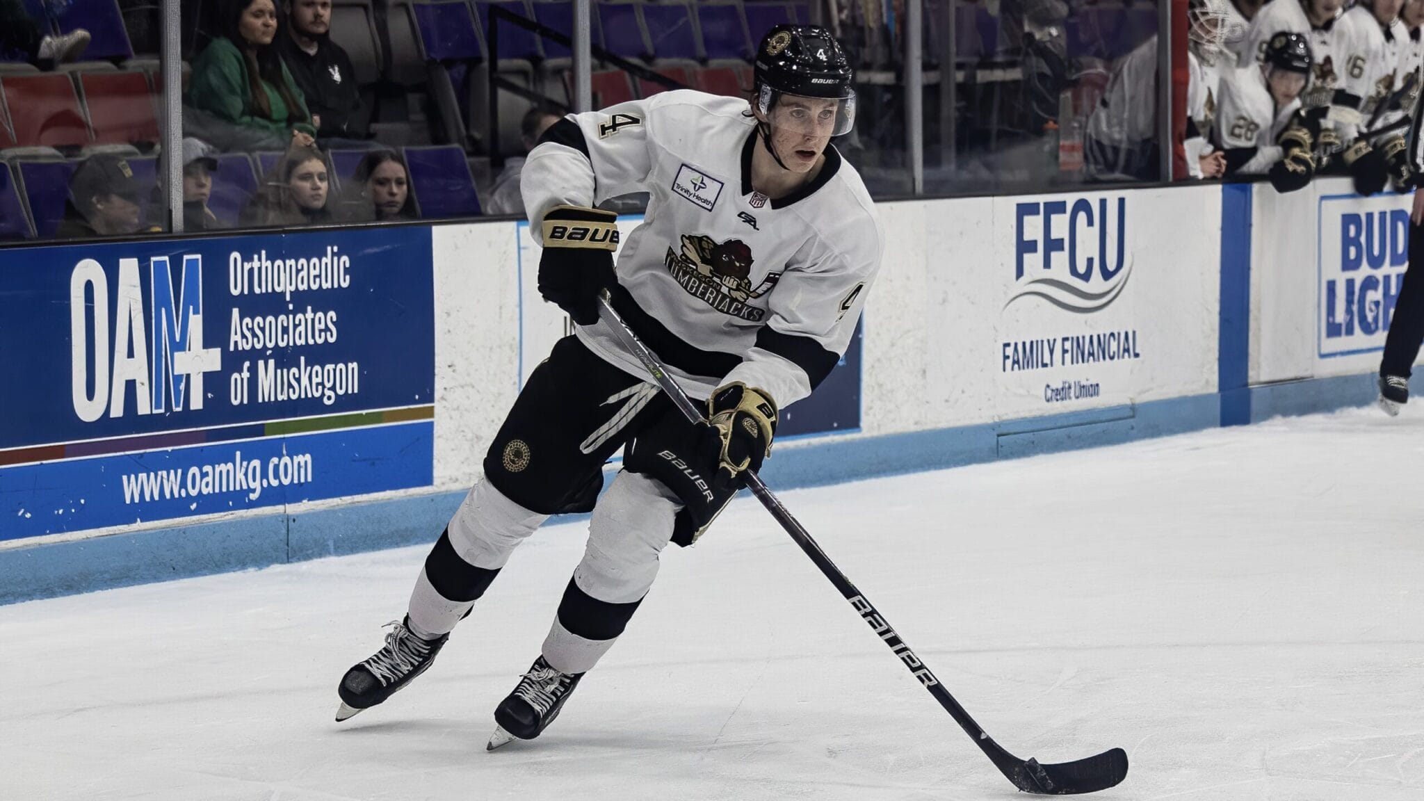 Coyotes prospect report: Checking in with Nathan Smith, Vladislav ...