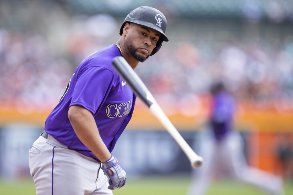 Rockies' catching defined by physical and mental toughness of Díaz ...