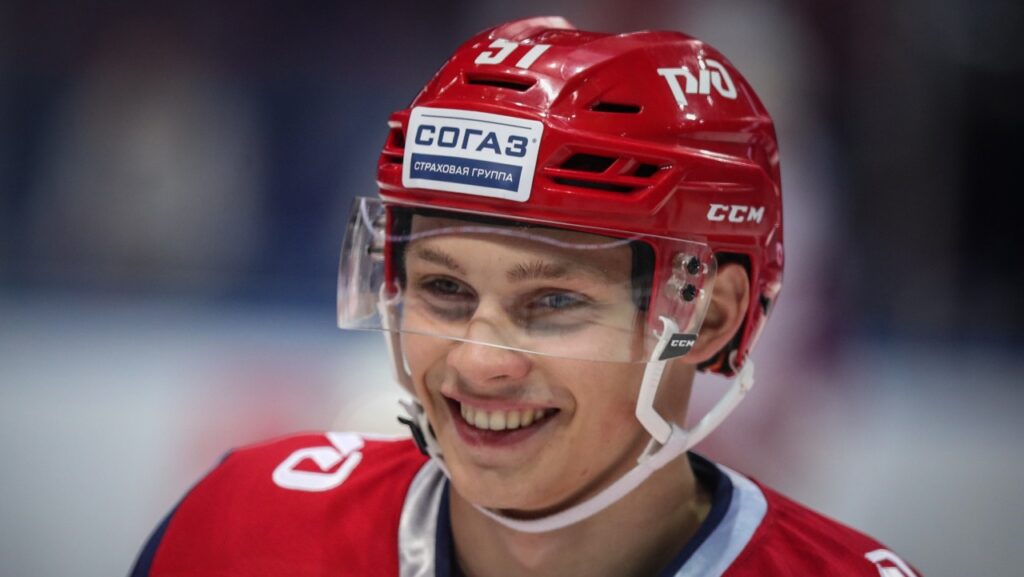 Avalanche Review 2019-20 Nikolai Kovalenko: The Russian Bulldog - DNVR ...