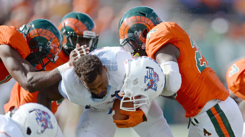 Watch: Kevin Pierre-Louis in NFL Scouting Combine and Pro Day ...