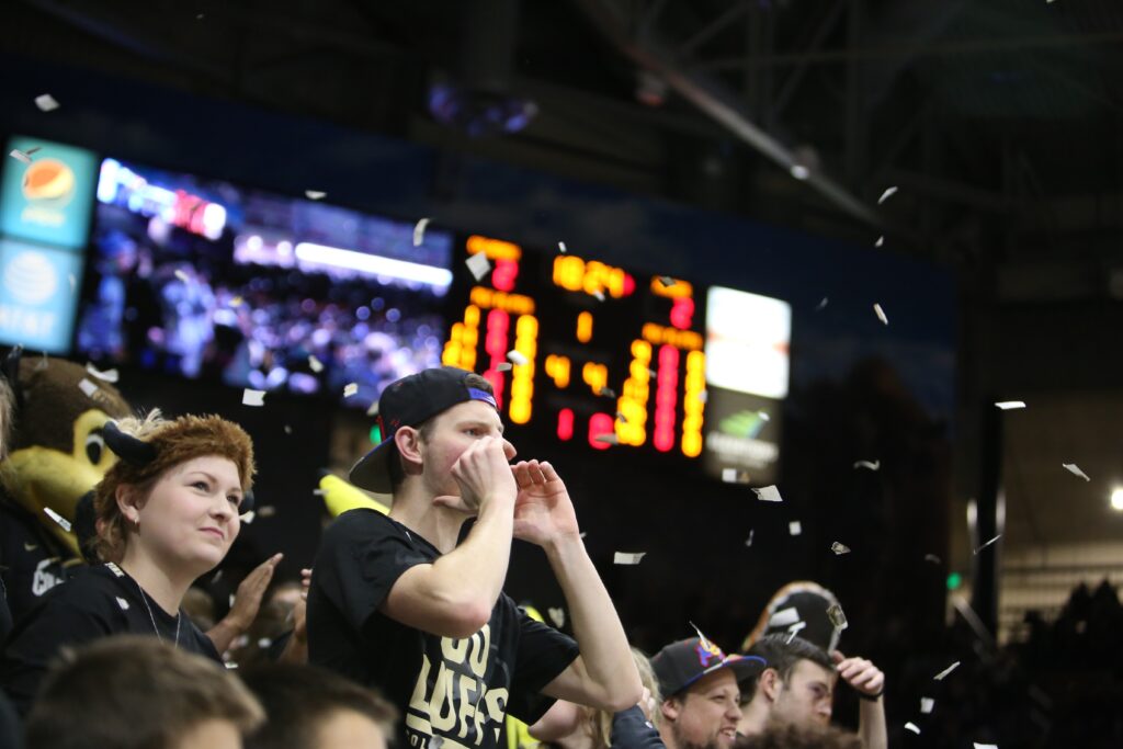 Audio Highlights: Buffaloes outshoot Musketeers - DNVR Sports