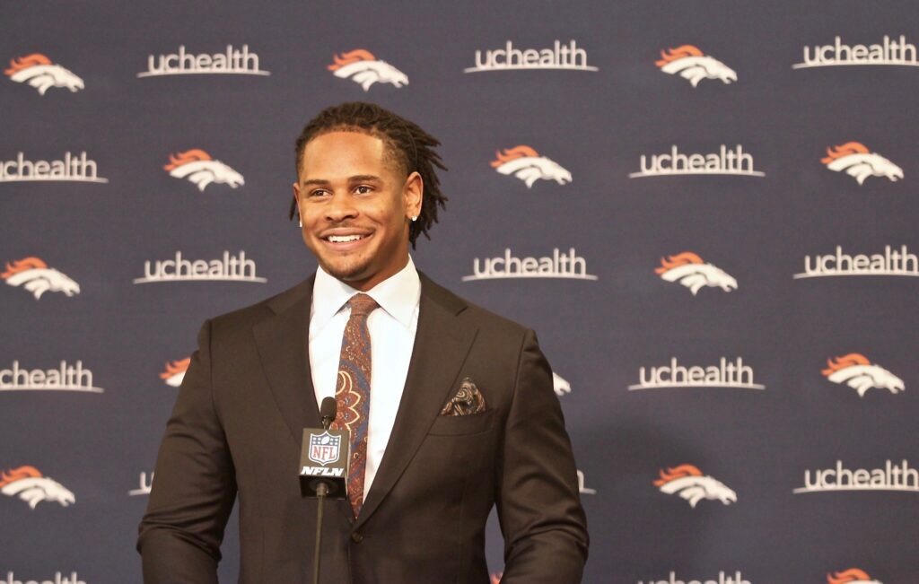 Understanding the signing of Todd Davis requires a look beyond the ...