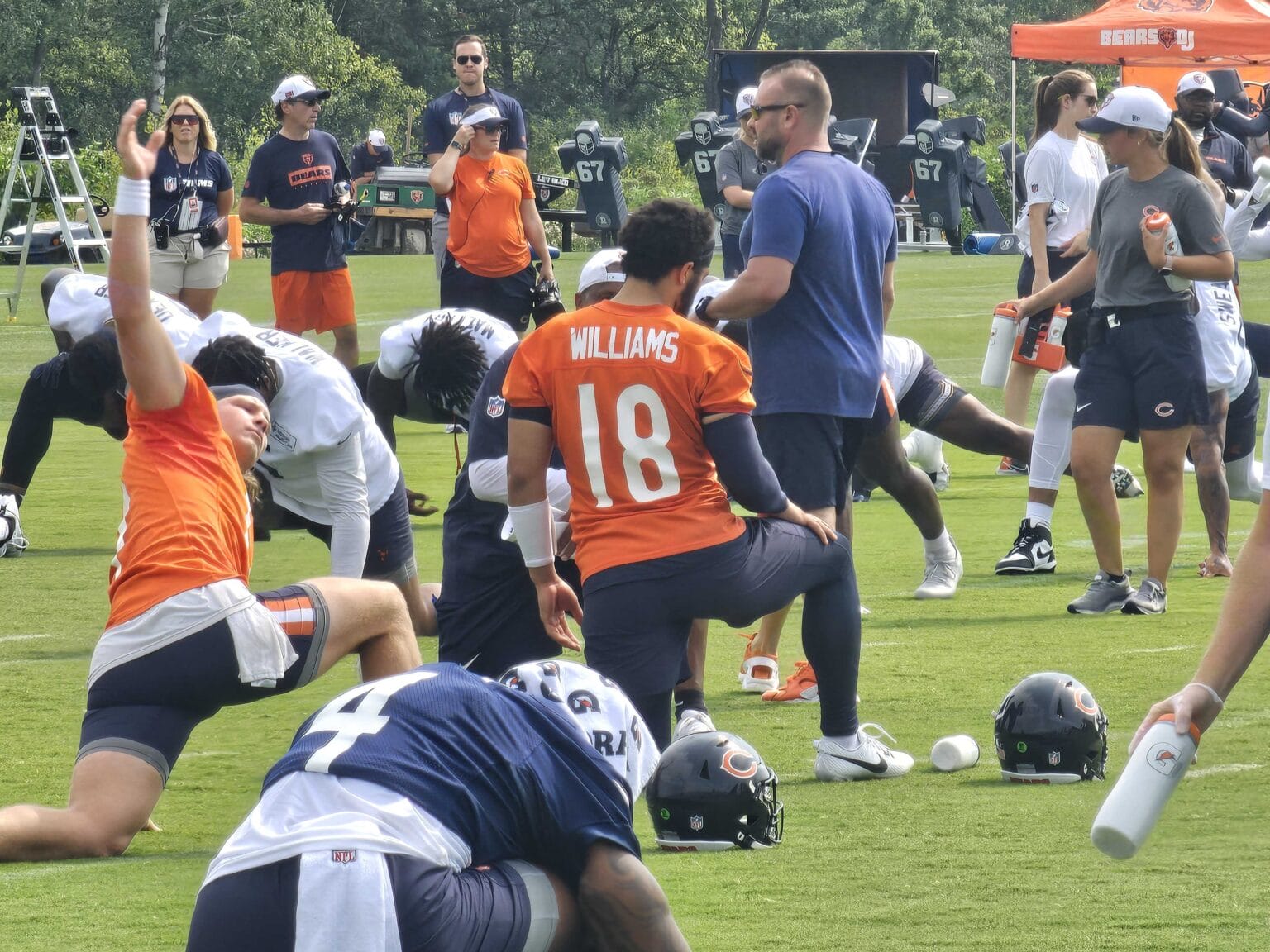 Chicago Bears Training Camp Notebook Day 4: Tremaine Edmunds plays tight coverage, Tyler Scott ...