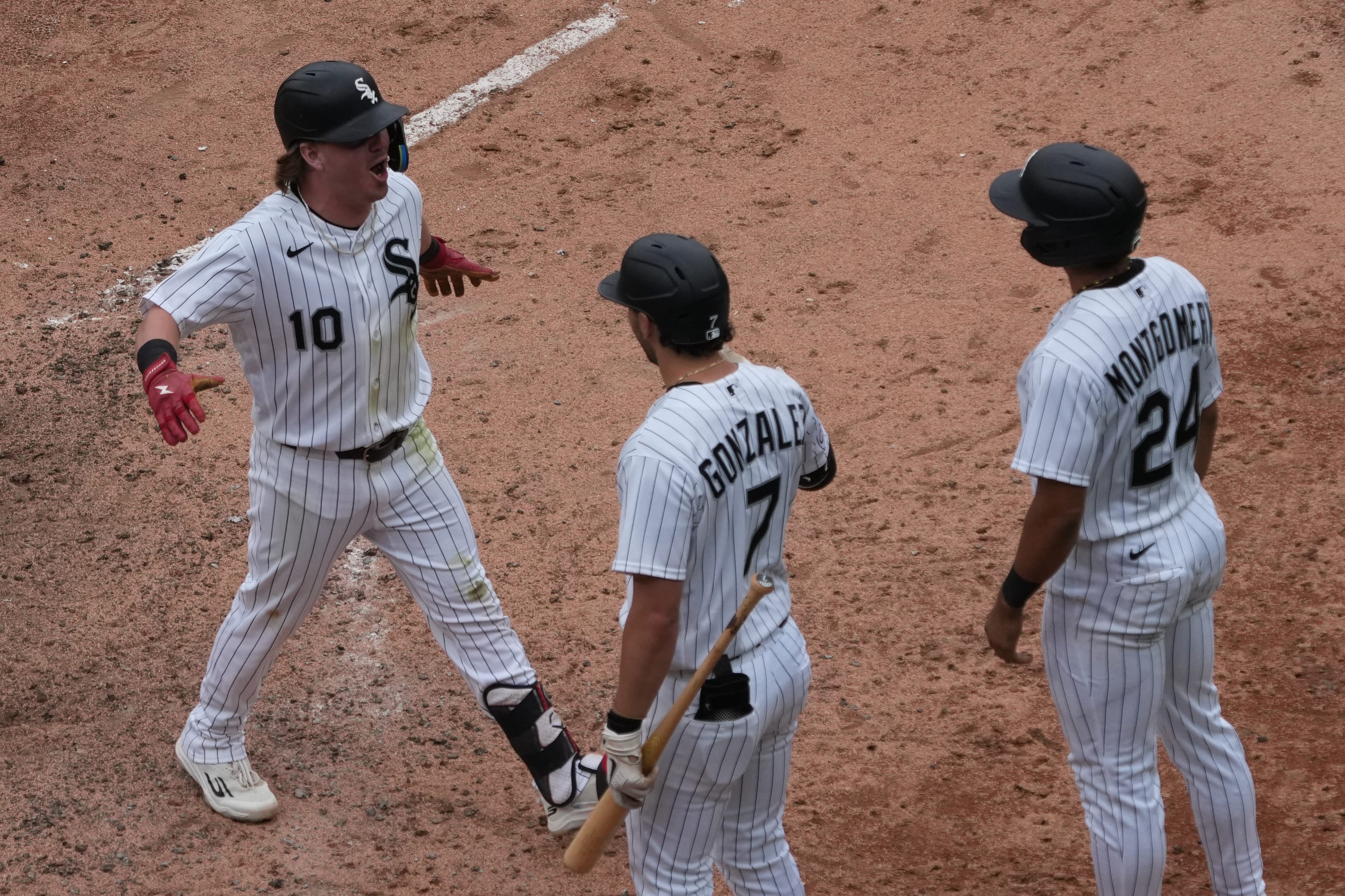 White Sox pass homestand test against league's best