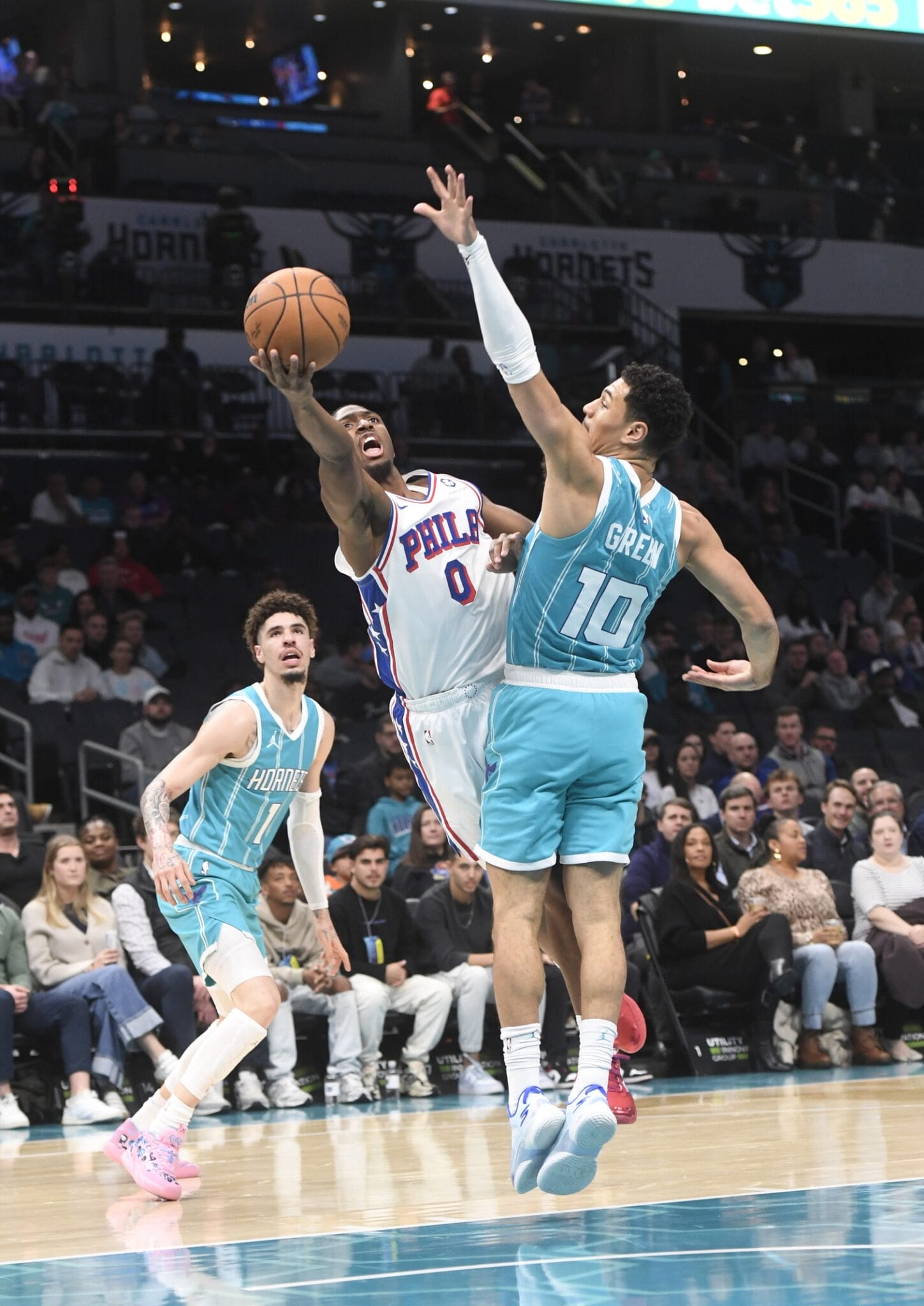 Tyrese Maxey, Paul George shine in Sixers' win over Hornets - PHLY Sports