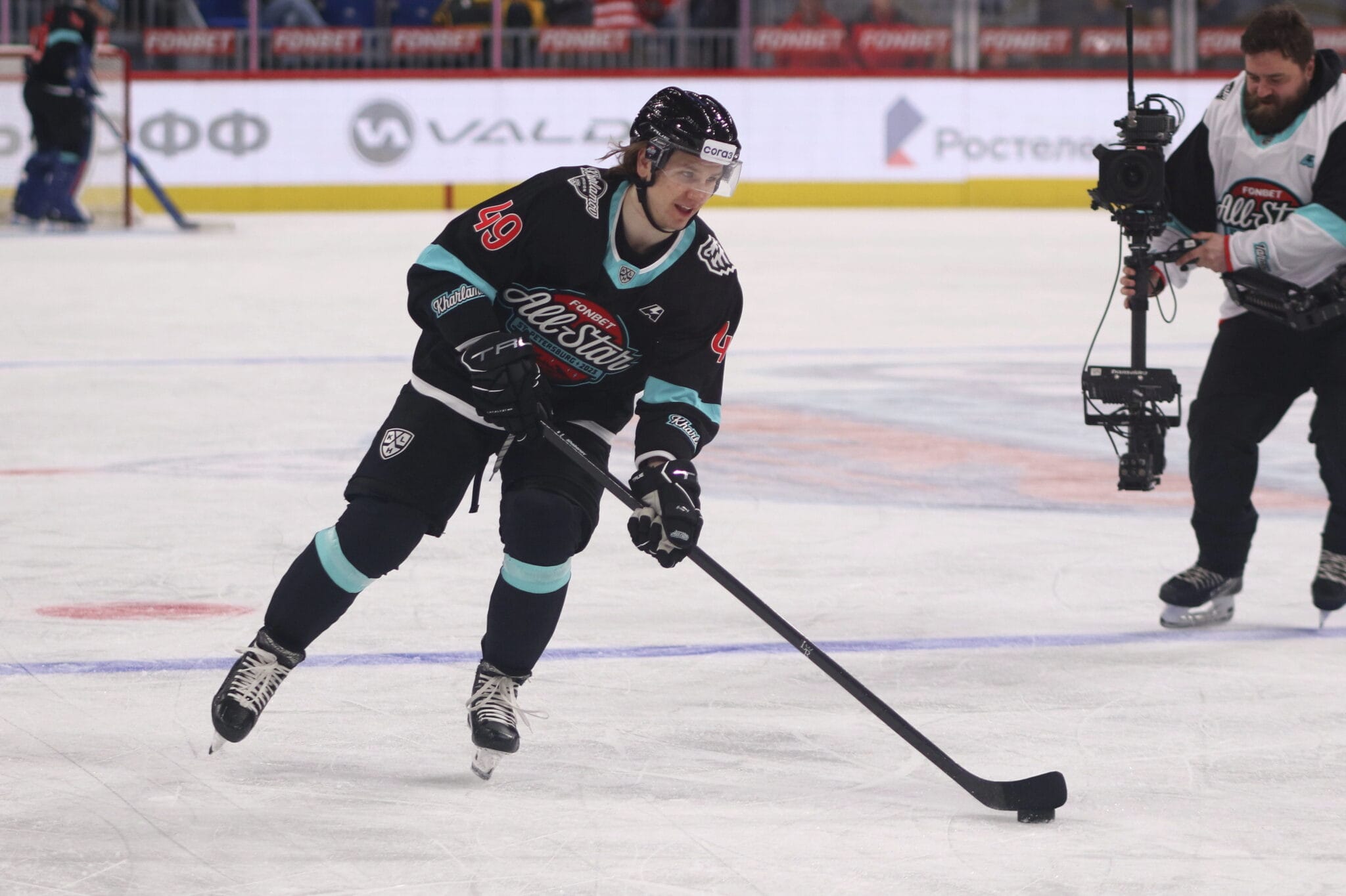 Contrary to reports, Flyers have not been in pursuit of KHL star Maxim ...