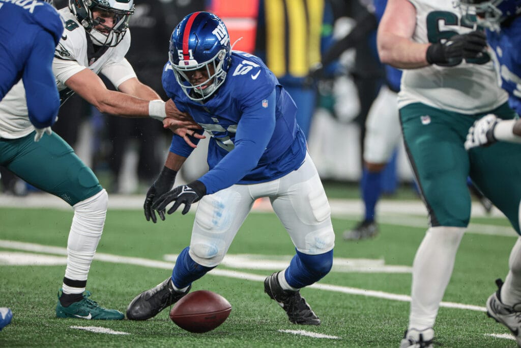 Eagles sign pass rusher Azeez Ojulari to 1-year, $4-million deal: 5 ...